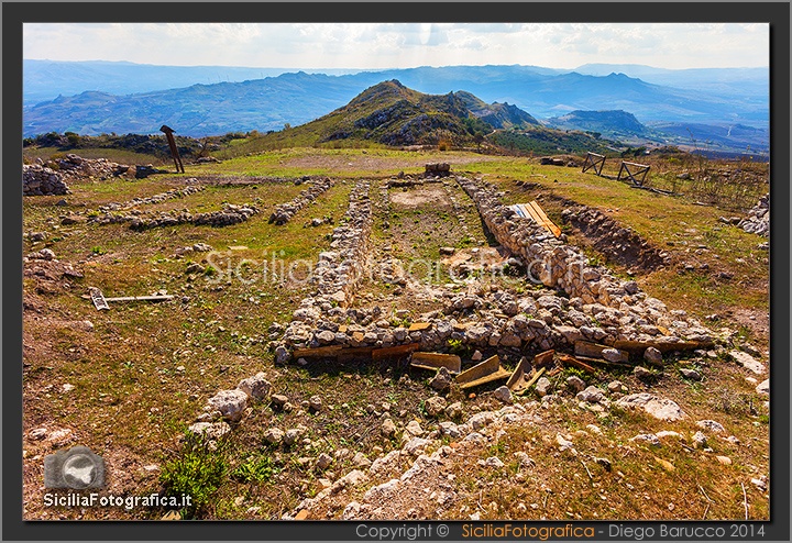 Catania / Ramacca / Archeologia / Montagna di Ramacca | Sicilia Fotografica