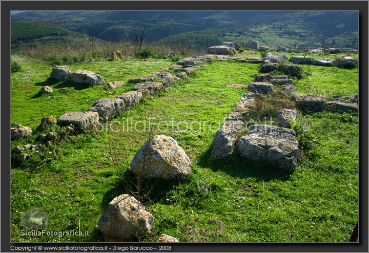 Siracusa / Sortino / Archeologia / Pantalica / Anaktoron | Sicilia ...